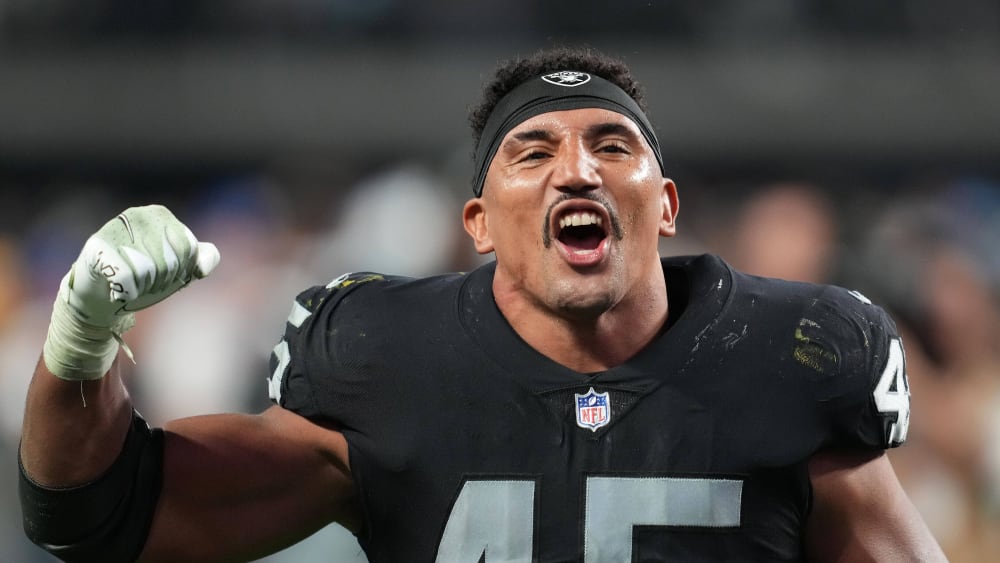 NFL: Jakob Johnson erhält neuen Vertrag - kicker