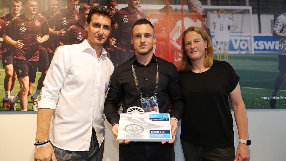 Höchste Torjägerkonzentration in Dortmund: Klose und Behringer ehren ...