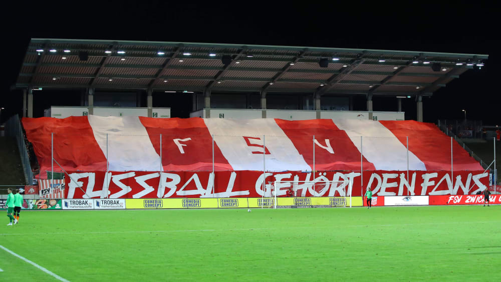 Aachen, Cottbus und Co.: Zuschauer-Magneten der Regionalliga - kicker