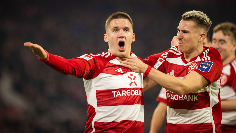 Vier HSV-Besieger und zwei Debütanten: Die kicker-Elf des 25. Spieltags ...