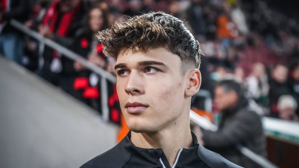 St Pauli Steht Kurz Vor Einer Leihe Von Freiburgs Weißhaupt Kicker