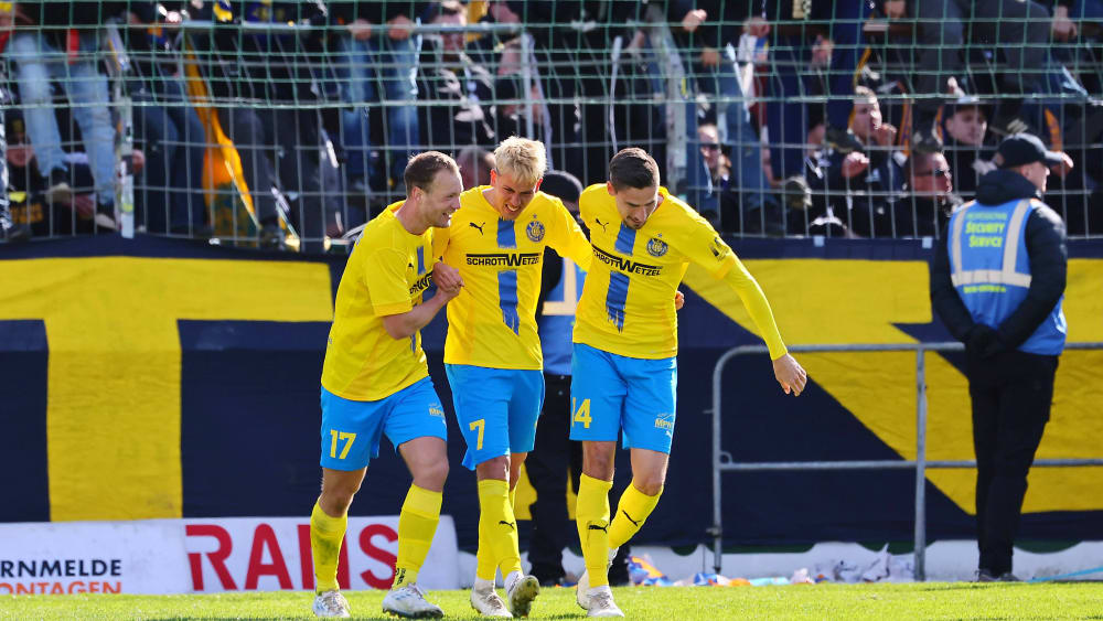 Lok Leipzig stößt das Tor zur Meisterschaft auf - kicker
