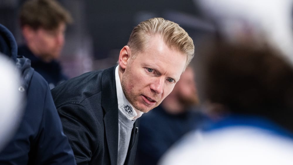 Der EVZ entlässt Liniger und hat mit Groulx bereits einen neuen ...