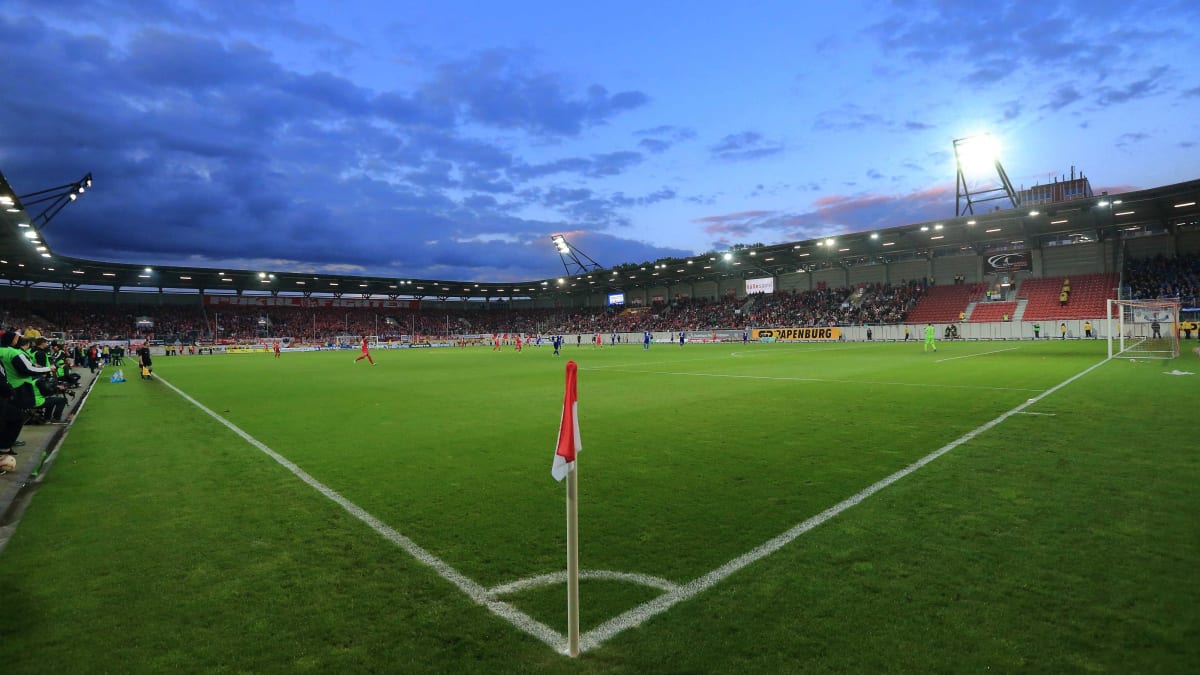 Hallescher FC spielt jetzt im Leuna-Chemie-Stadion - kicker