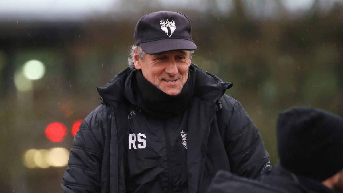 "Bemerkenswerte Entwicklung": Seitz bleibt Coach in Freiberg - kicker