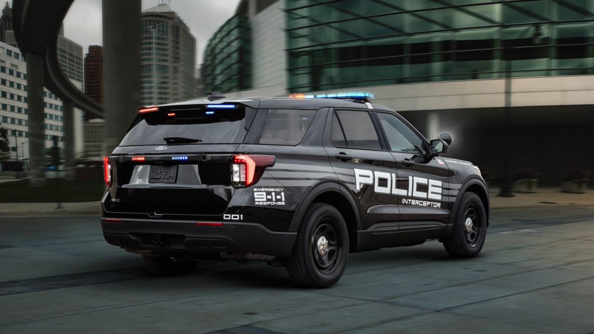 Ford Police Interceptor Utility (2025): Das beliebteste Polizeiauto der ...