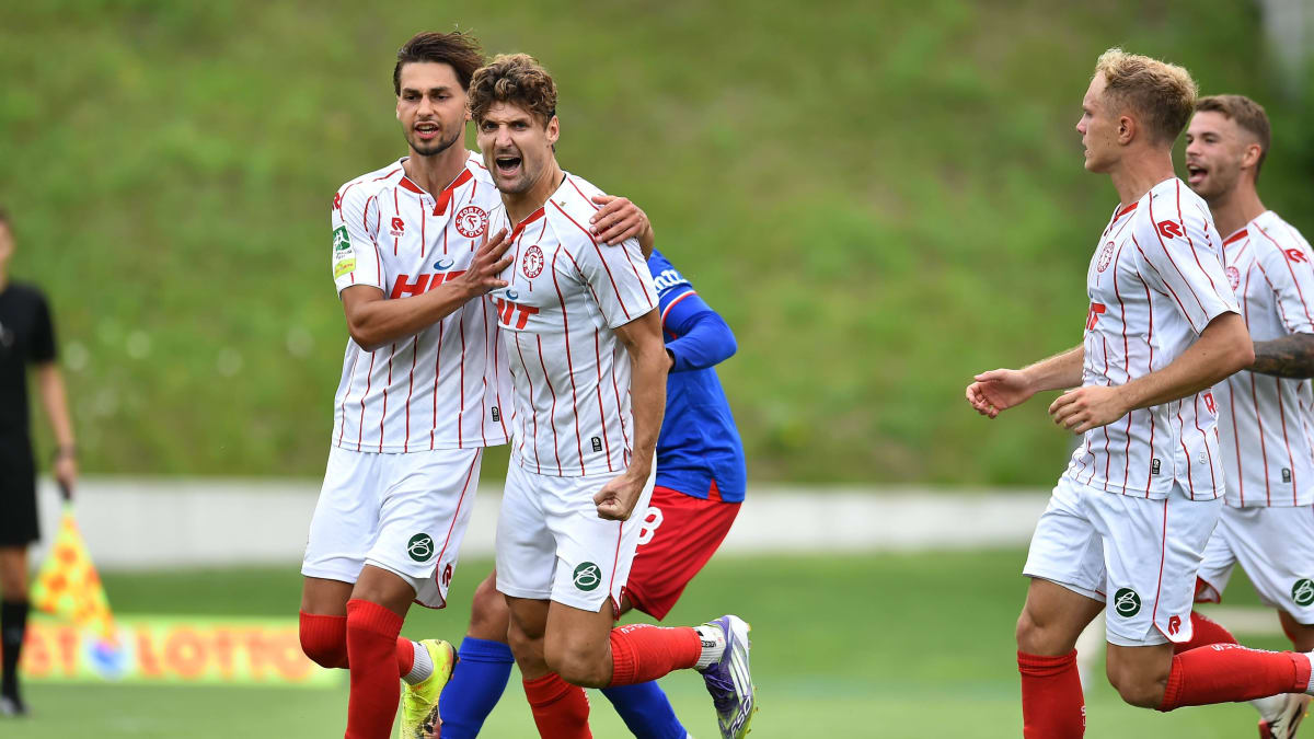 Arambasic fliegt früh: Fortuna schlägt zehn Wuppertaler - kicker