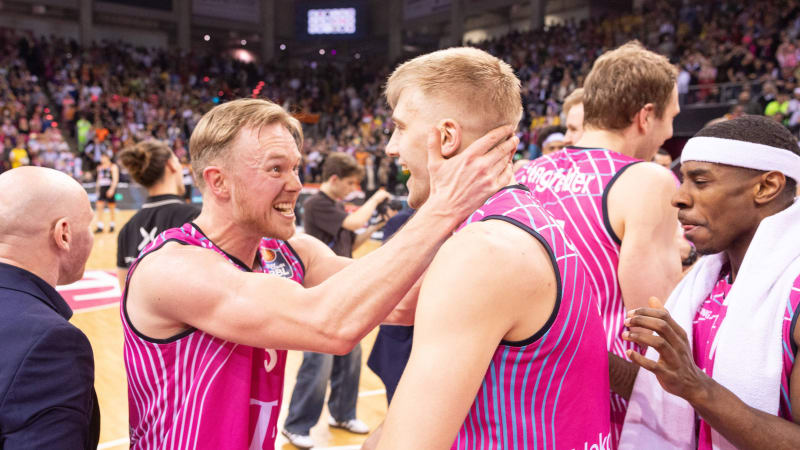 Bonn feiert knappen Overtime-Sieg - Chemnitz schlägt auch Oldenburg ...