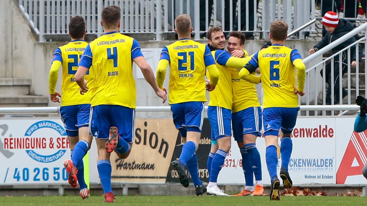 Oberliga NOFV Nord & Süd: Saison soll abgebrochen werden - kicker