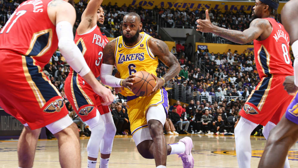 LeBron zurück - Schröder auf der Bank - Jordan spendet - kicker