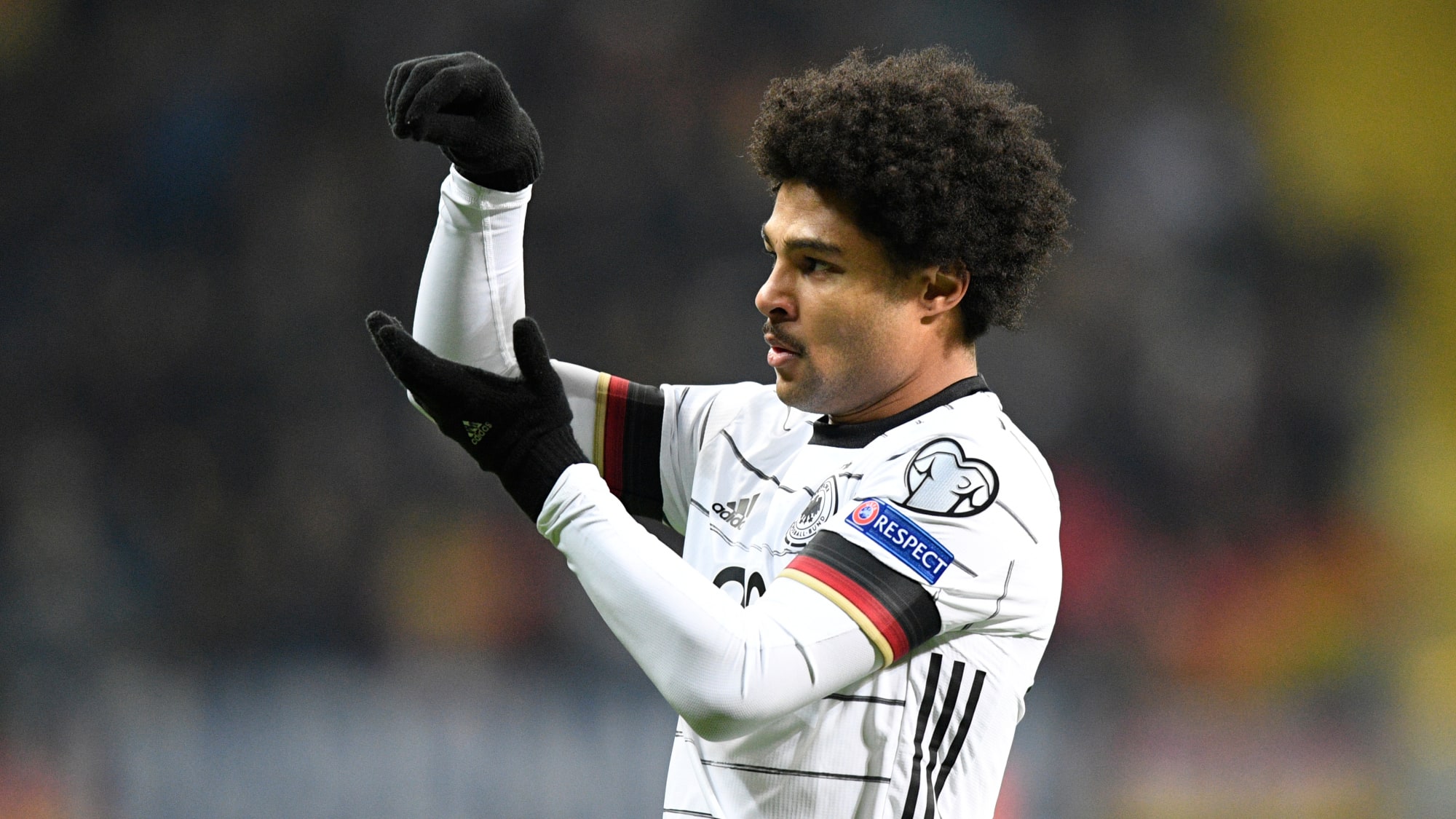 Dreierpacks im DFB-Trikot: Gnabry reiht sich ein - Nationalelf ...